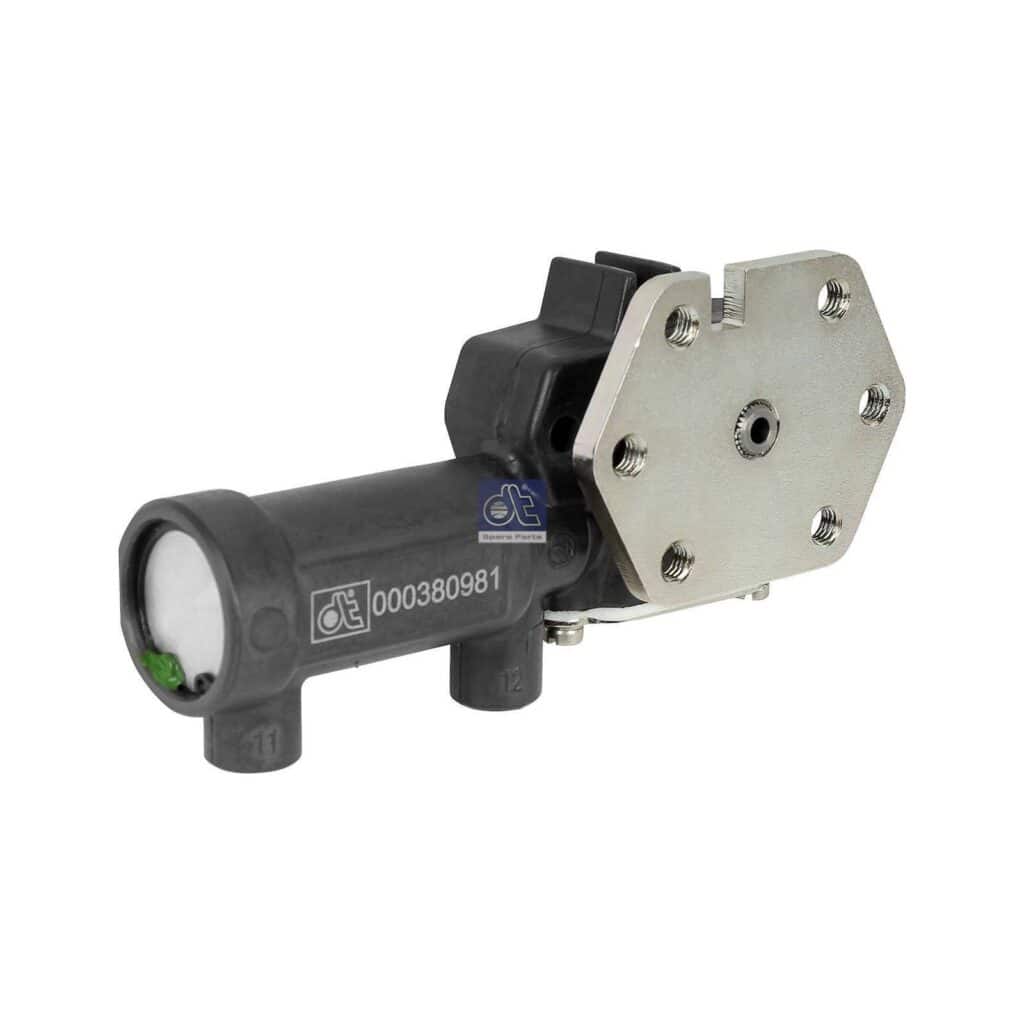 Front Cab Leveling Valve | SAC Commercial Parts